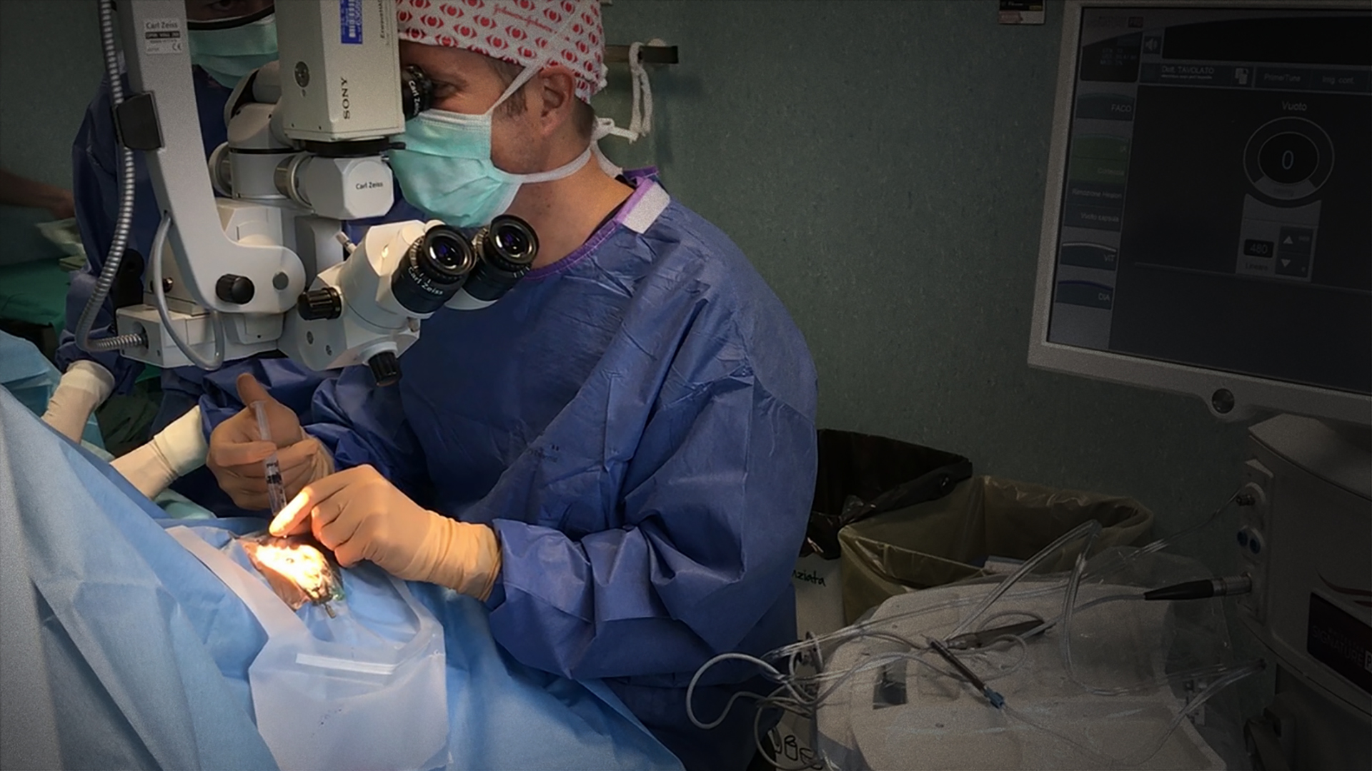 Ophthalmic Surgical Syringe Finger Grip - Priority Designs